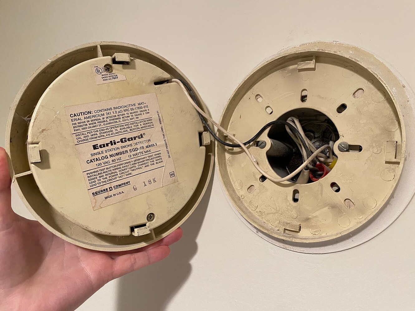 Square D Earli-Gard Smoke Detector EGD-5S wont stop ringing - Fire ...