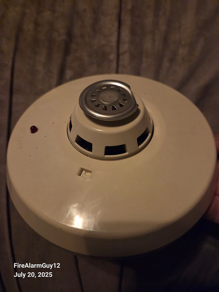 Strange Simplex Detector Combo - Fire Alarms - The Fire Panel Forums